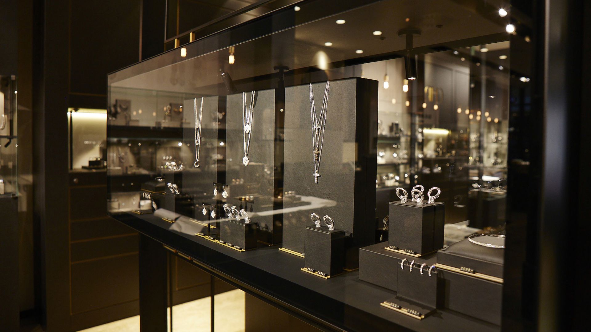 studio 38 – Work – Christ: Visual Merchandising & POS Displays