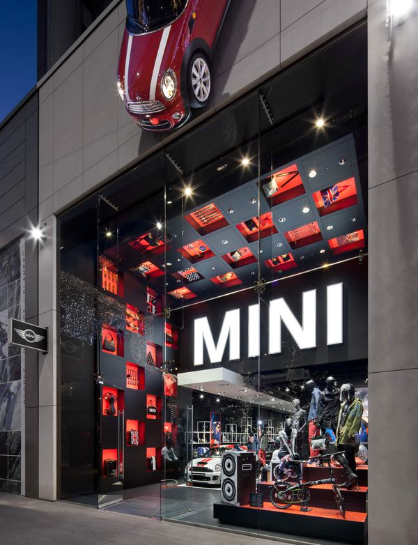 studio 38 – Work – MINI: Pop-Up Store London Westfield