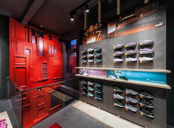 studio 38 – Work – Puma: Retail 2.0 VM Concept and Guidelines